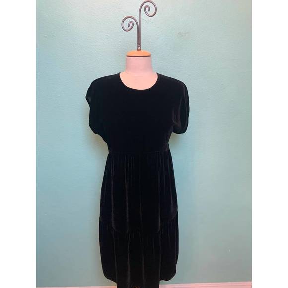 cut loose | Dresses | New Cut Loose Velvet Tier Dress In Black | Poshmark